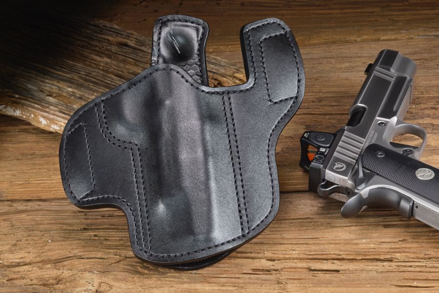 Custom Leather Gun Holsters | Nighthawk Custom